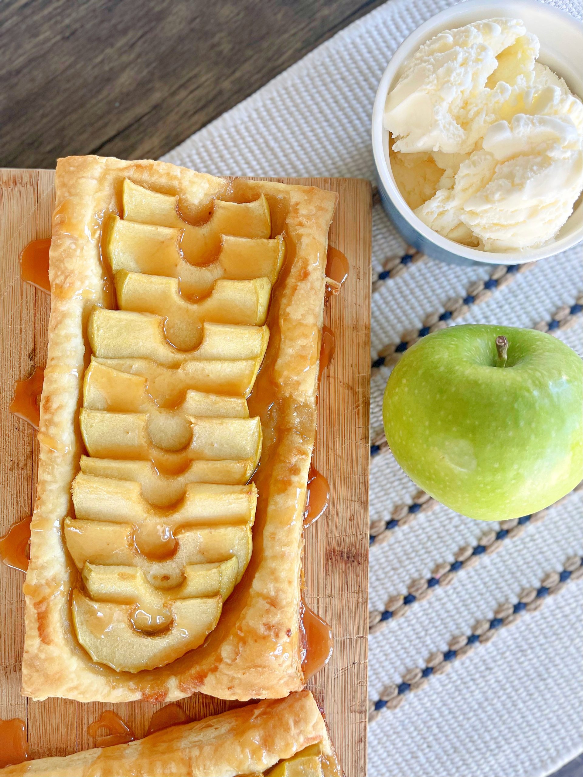 Easy Apple Tart - Lou Lou Girls